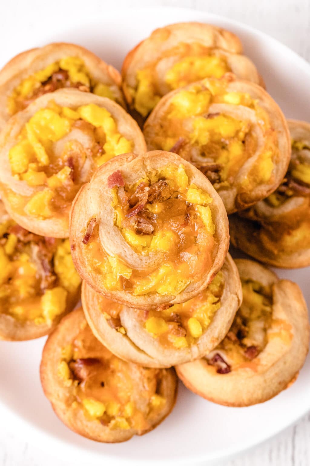 Quick and Easy Breakfast Rolls Recipe - Play Party Plan