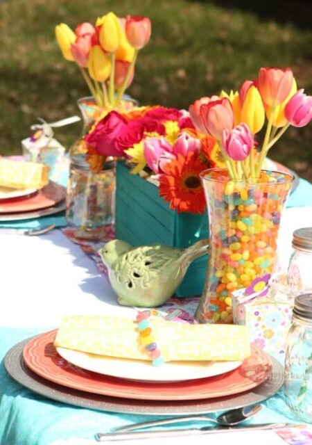 30 Beautiful Easter Table Settings You Can Recreate At Home