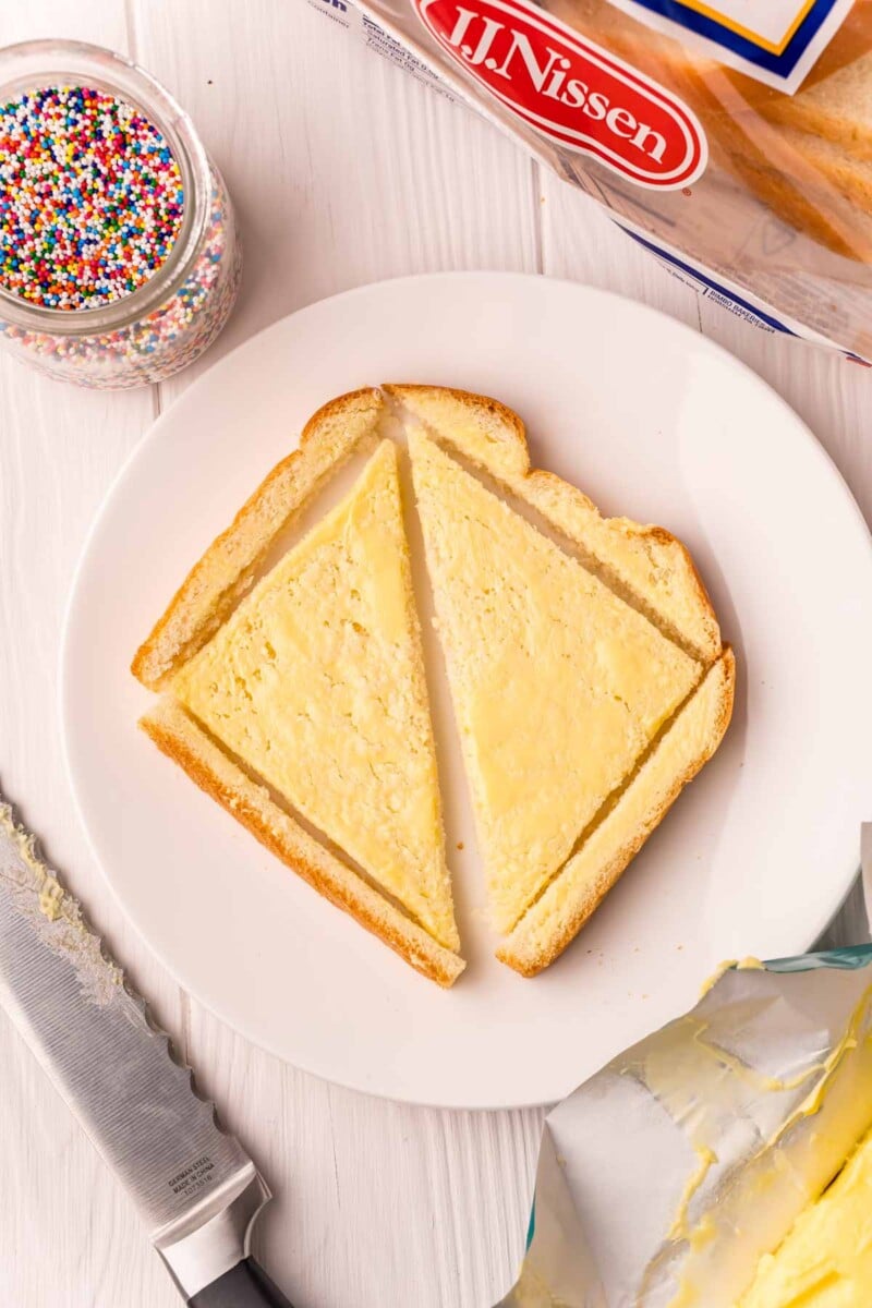 The Easiest Fairy Bread Recipe - Play Party Plan