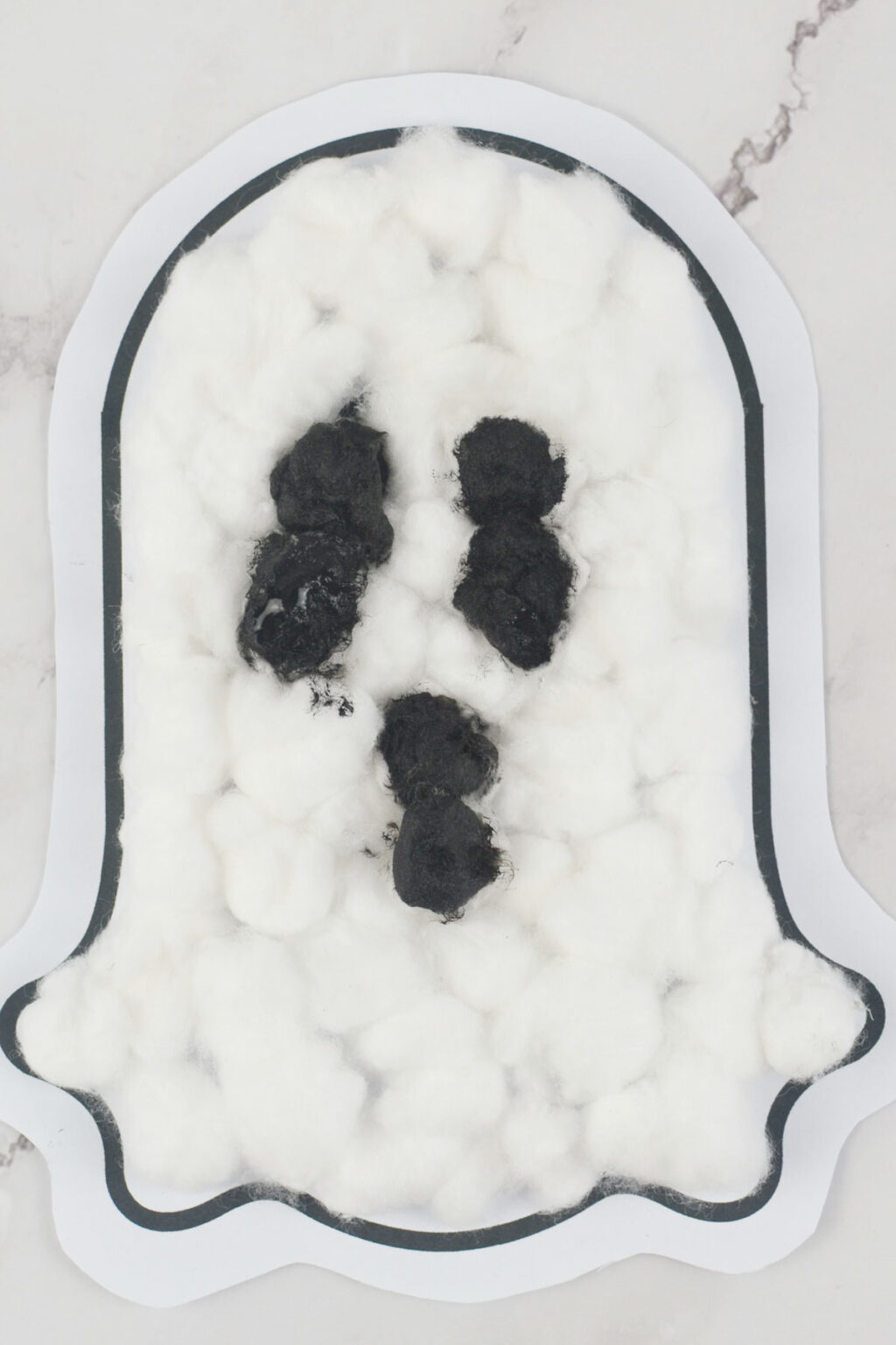 Fluffy Ghost Craft for Kids {FREE Ghost Template} - Play Party Plan