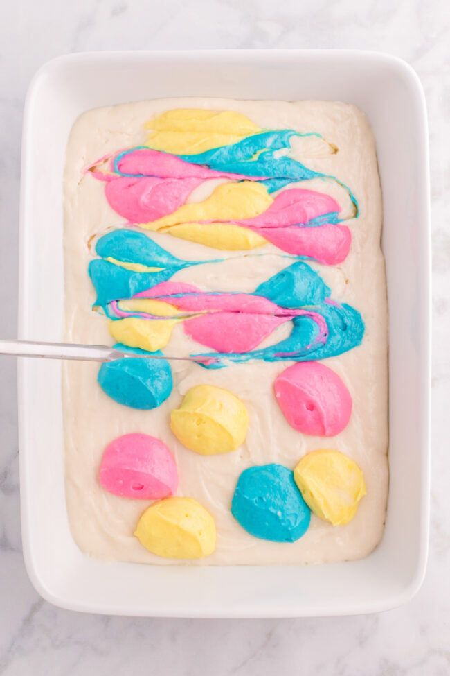 Easy Easter Cake with a Swirl Center - Play Party Plan