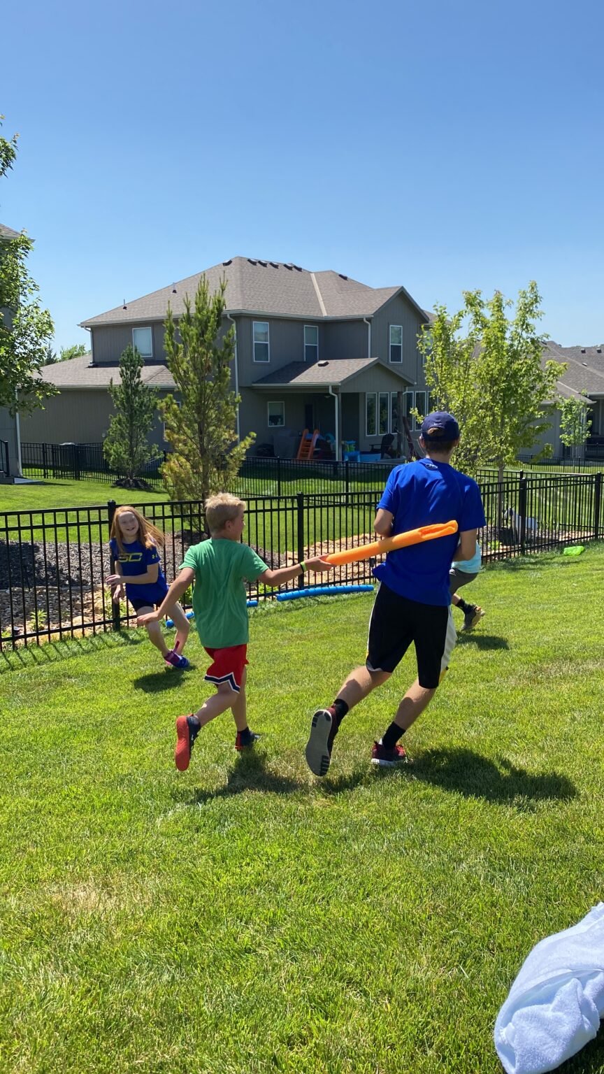 47 Best Outdoor Games to Try in 2025 - Play Party Plan