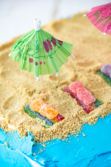 Easy Beach Cake Idea for a Summer Party - Play Party Plan
