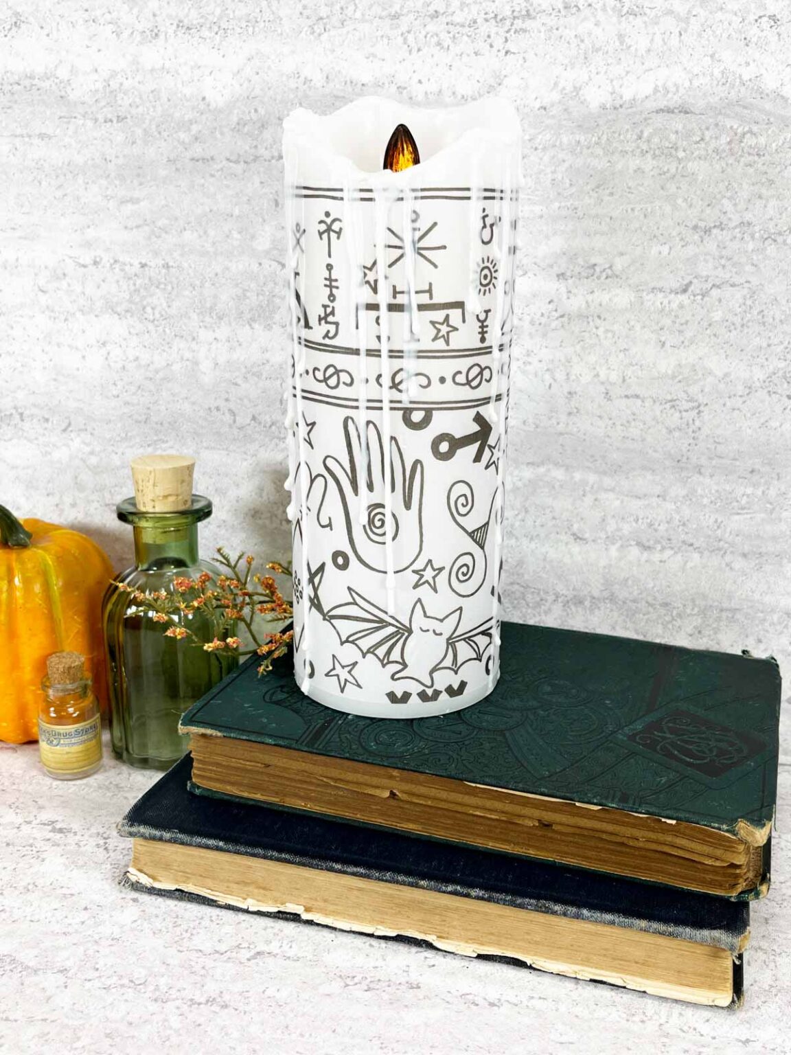 DIY Hocus Pocus Black Flame Candle - Play Party Plan