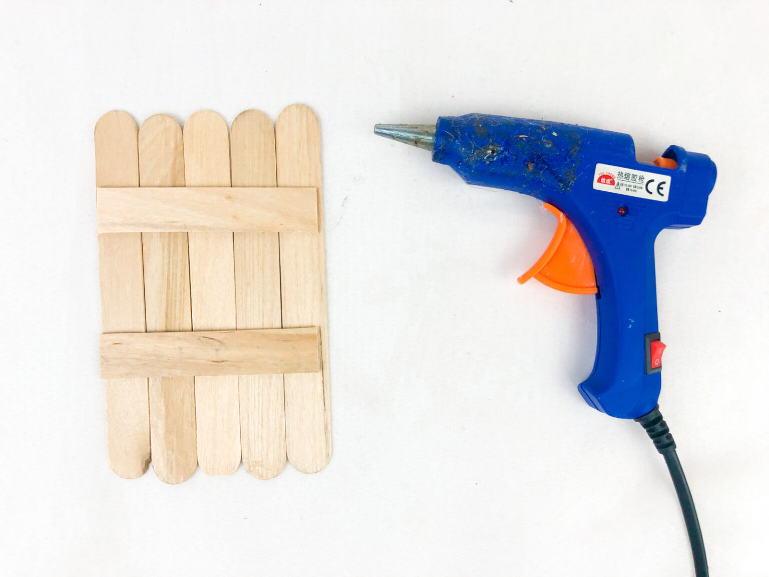 Easy Vampire Craft with Popsicle Sticks - Play Party Plan