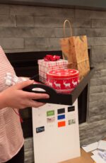 How to Play Let's Make A Deal Game at Home - Play Party Plan