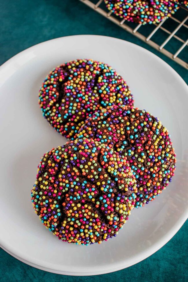 Chocolate Sprinkle Cookies (No Chill Recipe) - Play Party Plan