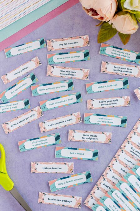 80+ Random Acts of Kindness Ideas & Free Printable Cards - Play Party Plan