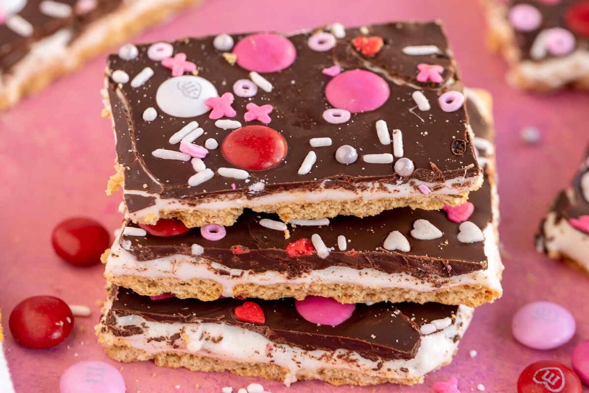 Easy No Bake Graham Cracker Bark Recipe - Play Party Plan
