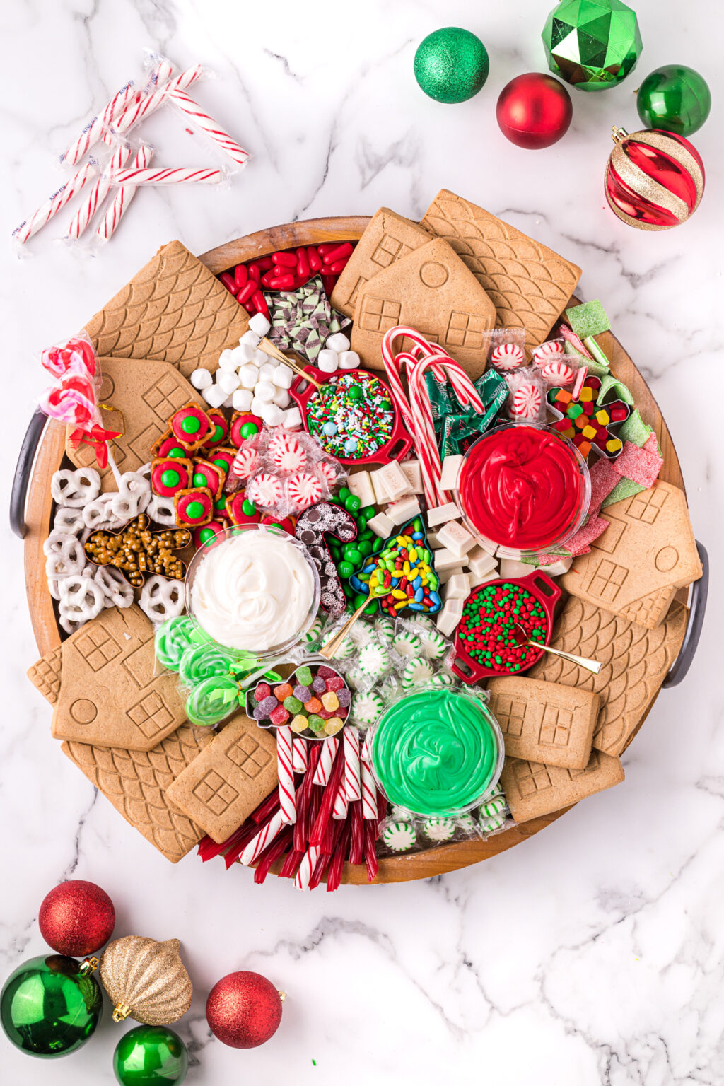 Gingerbread Charcuterie Board - Play Party Plan