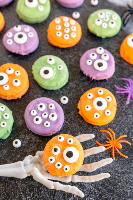 4-Ingredient Monster Snacks - Play Party Plan
