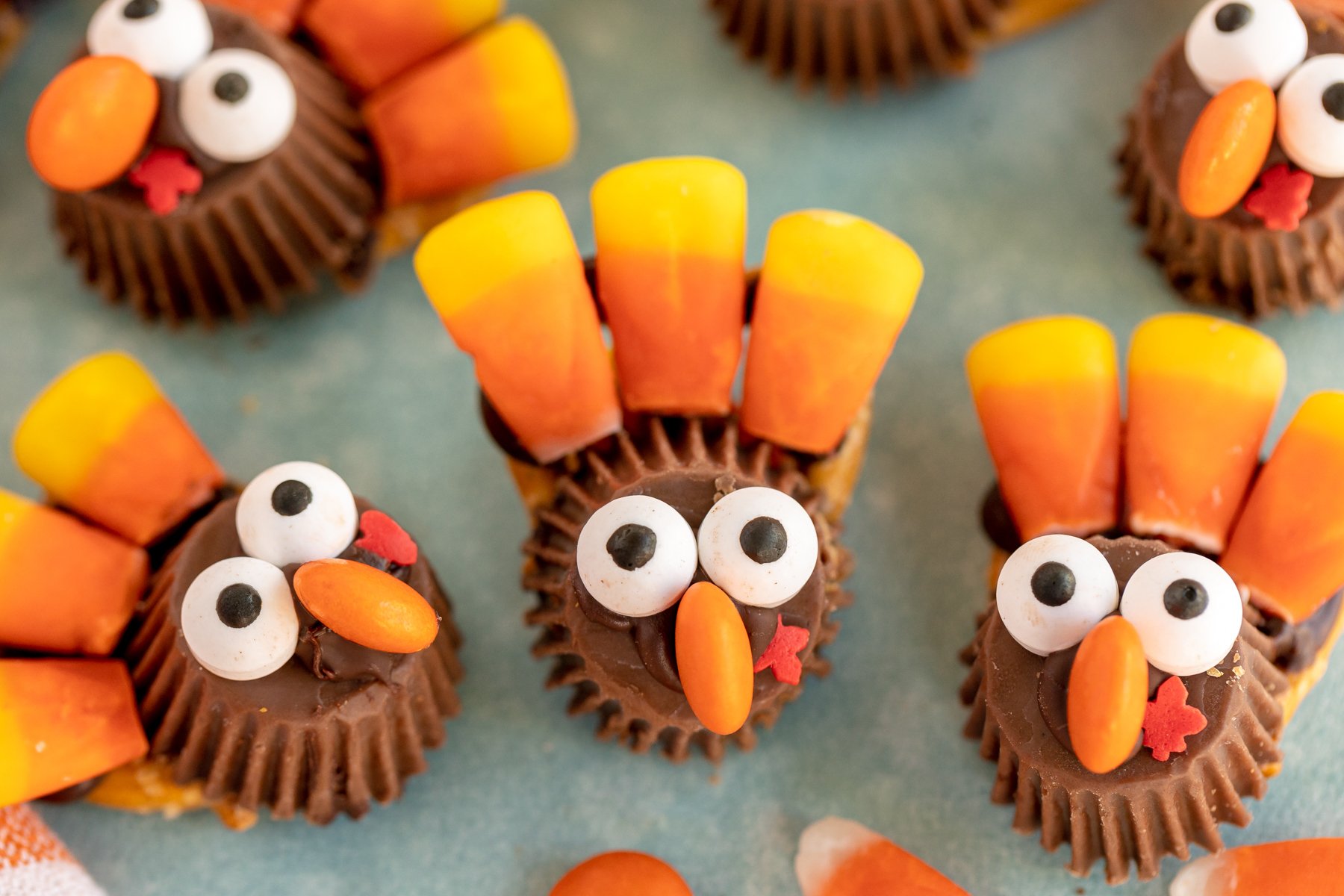 Easy Chocolate Turkey Treats - Play Party Plan