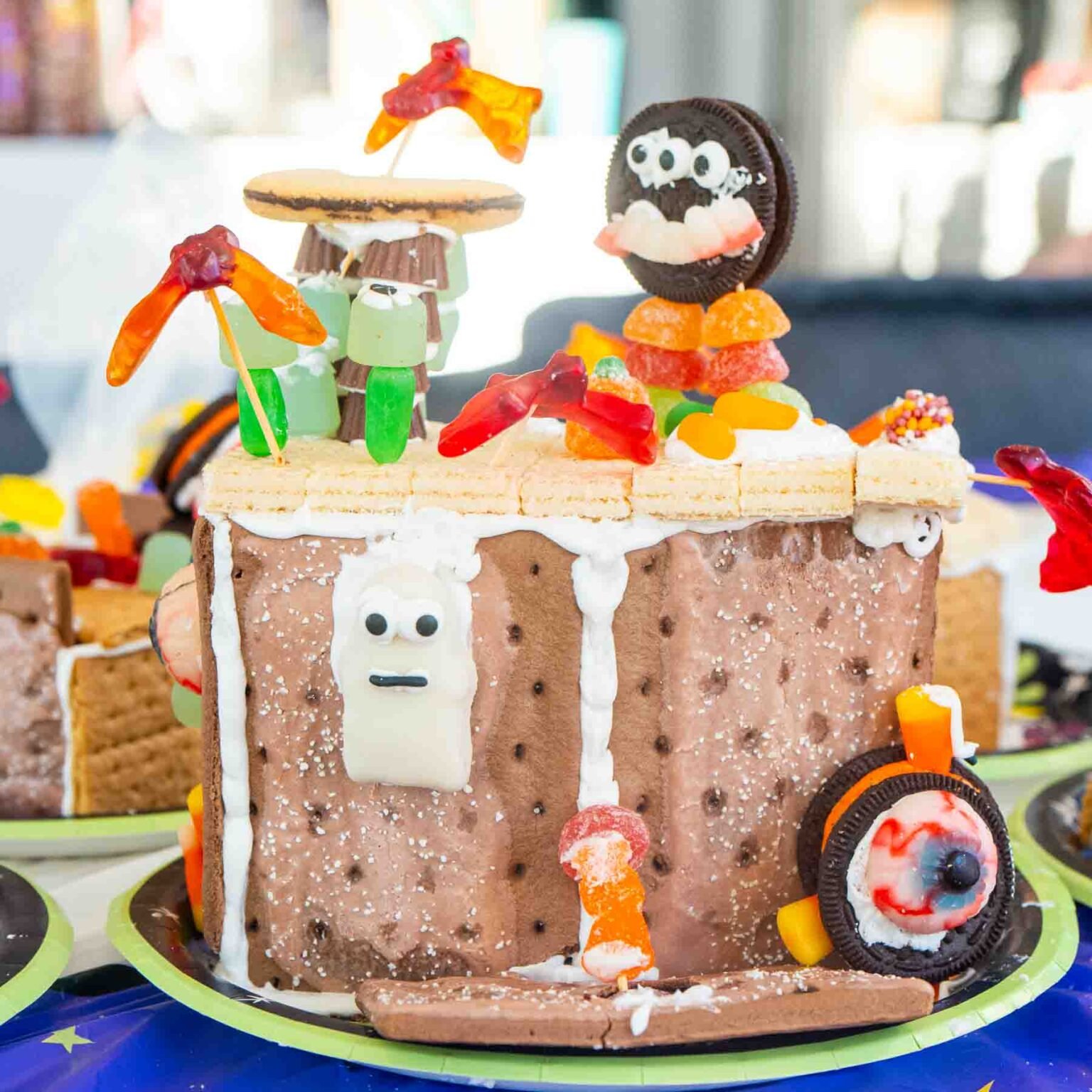 Halloween Gingerbread Houses Making Party - Play Party Plan