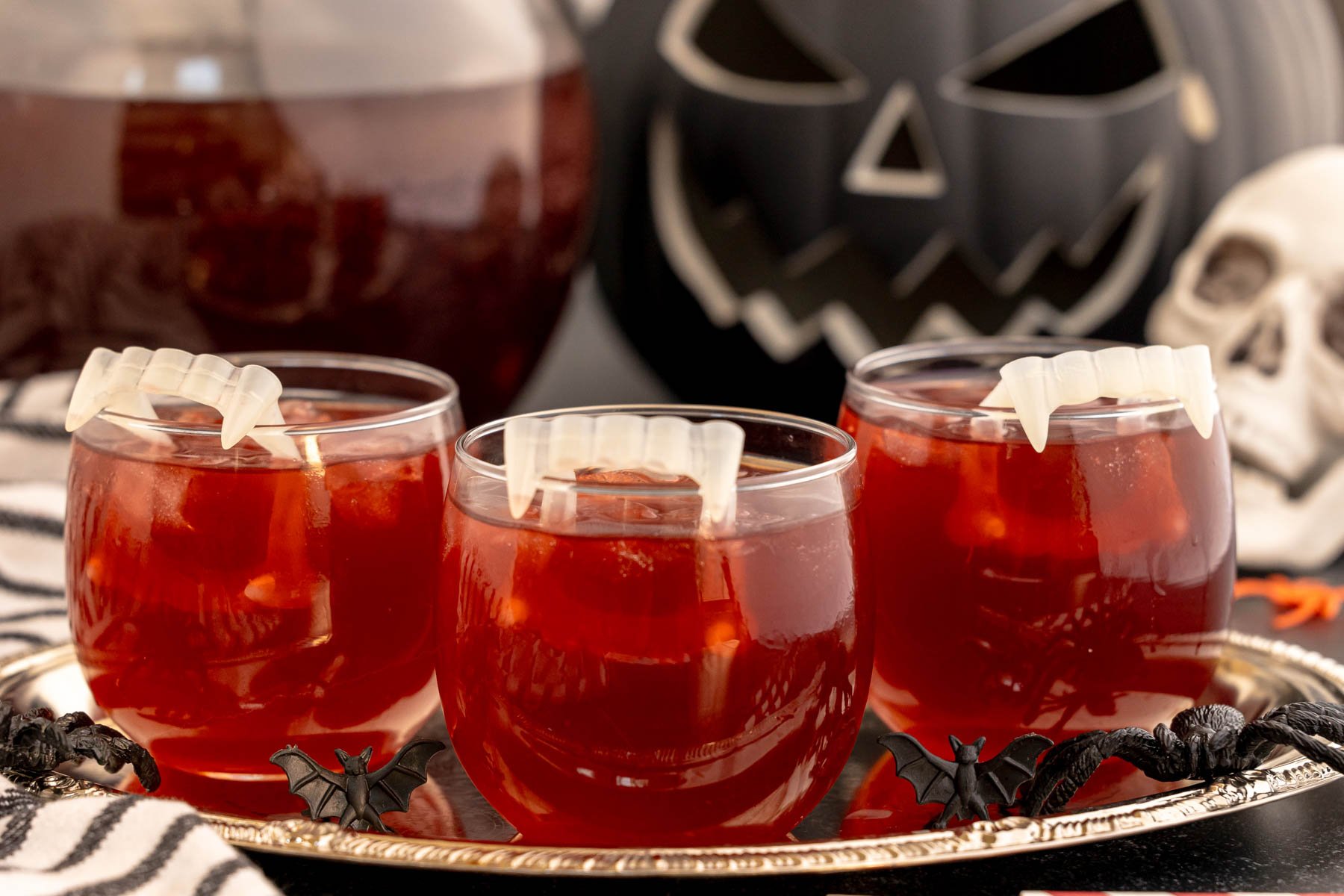 Vampire Kiss Drink (Non-Alcoholic) - Play Party Plan