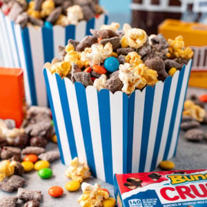 Popcorn Snack Mix for Movie Night - Play Party Plan