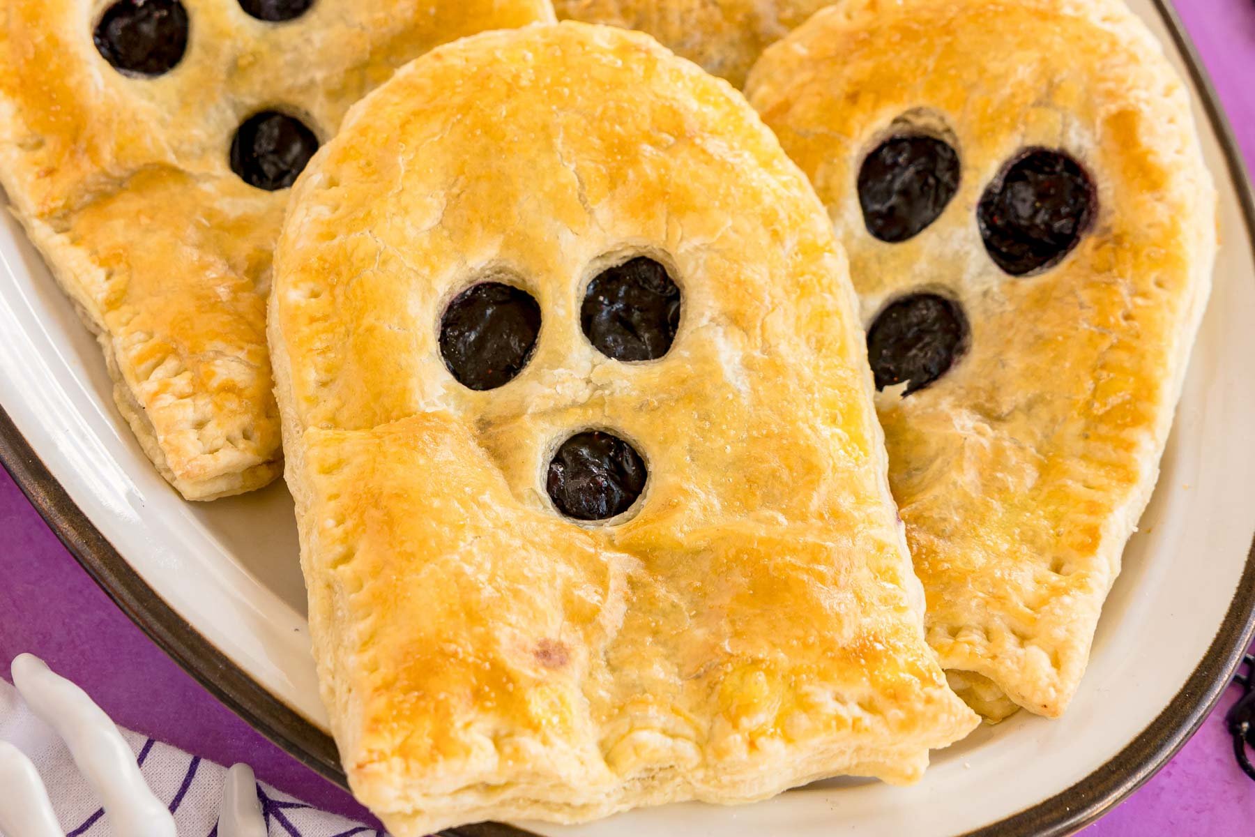 Boo-Berry Ghoster Strudels