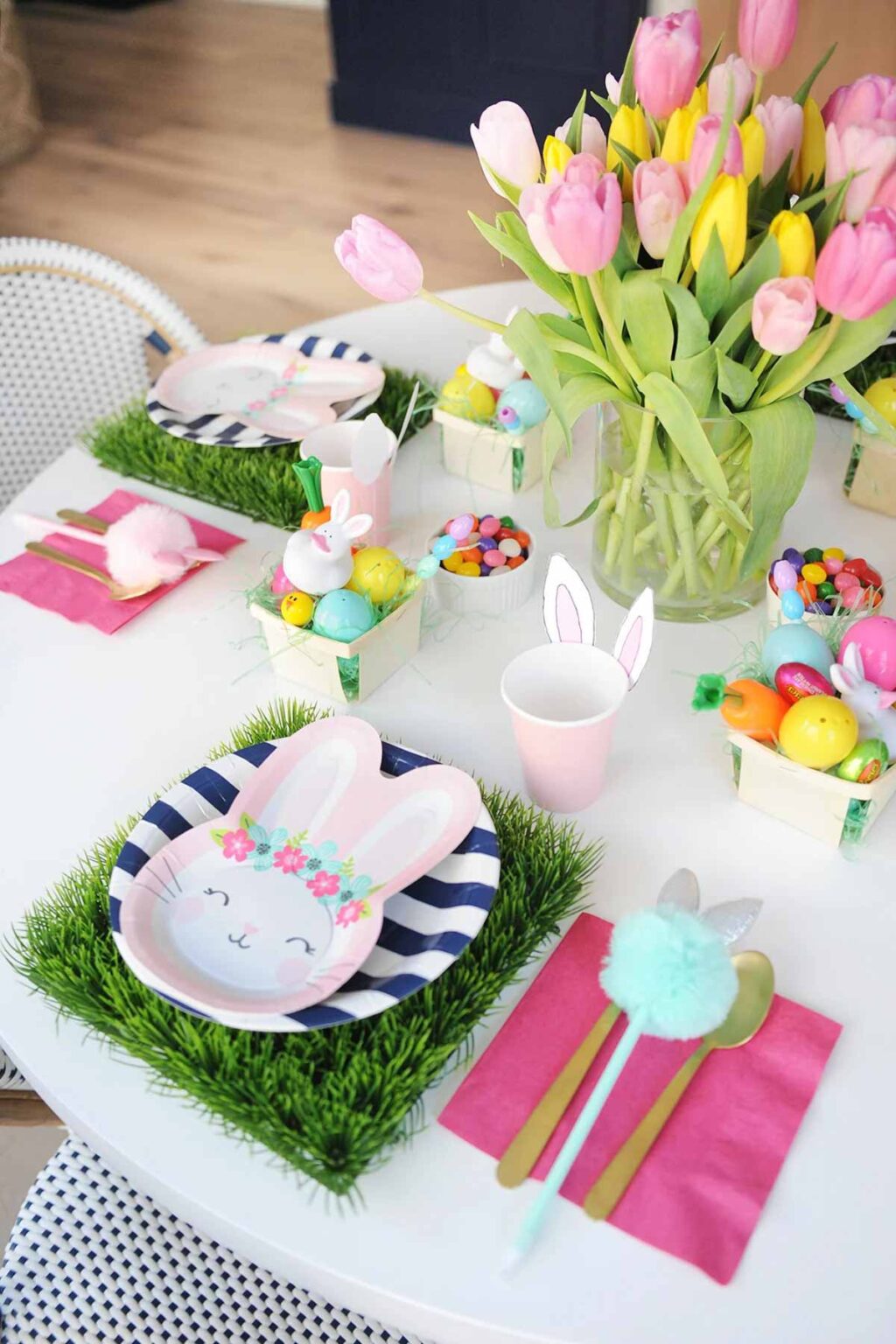 30 Beautiful Easter Table Settings You Can Recreate At Home